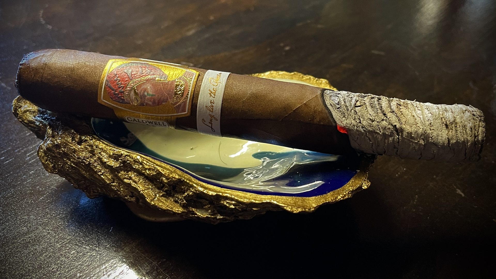 Cigar Review - Long Live The Queen's Crown by Caldwell Cigar Company ...